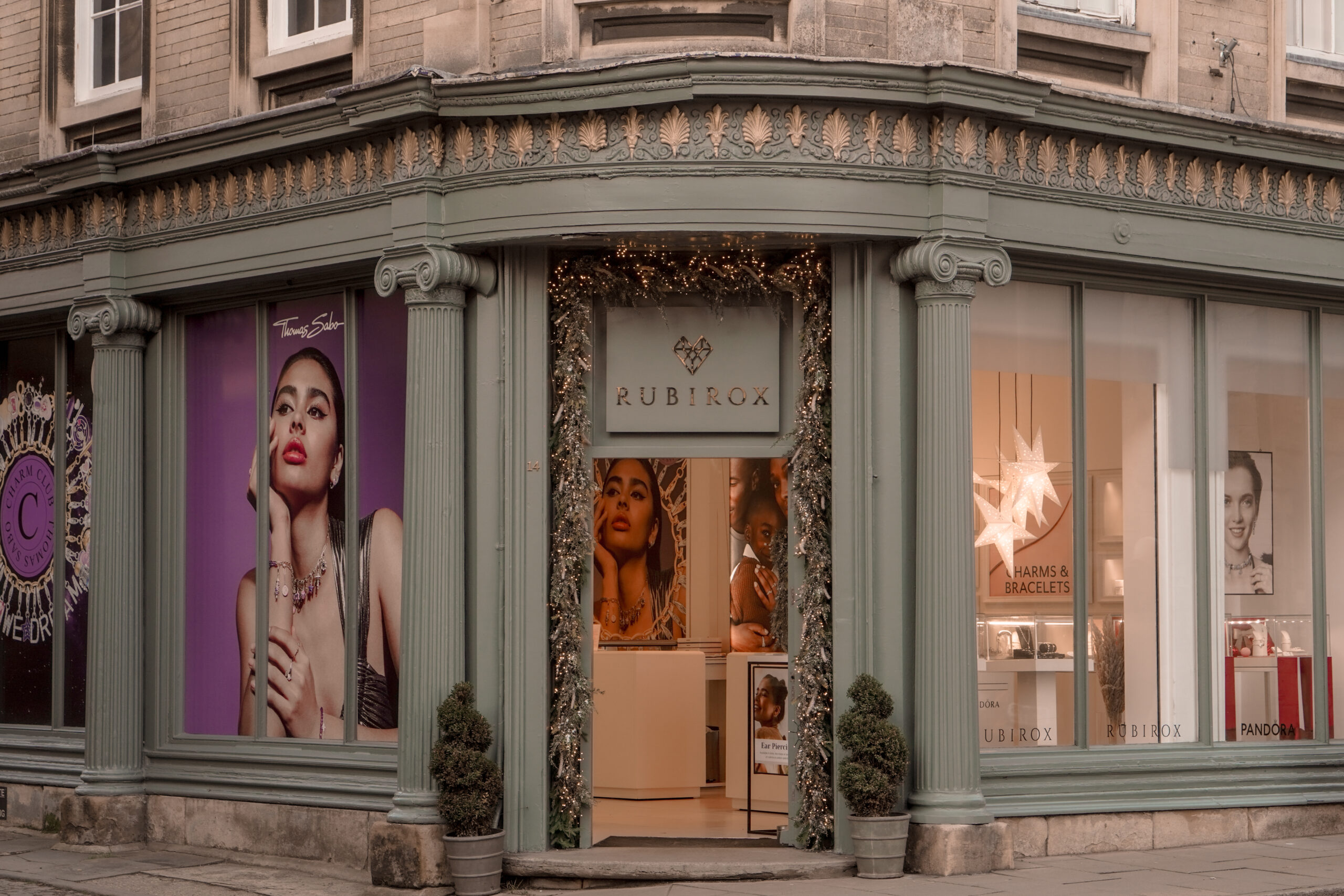 Rubirox Redefined: How Midnight Media Crafted a Sparkling Brand ...